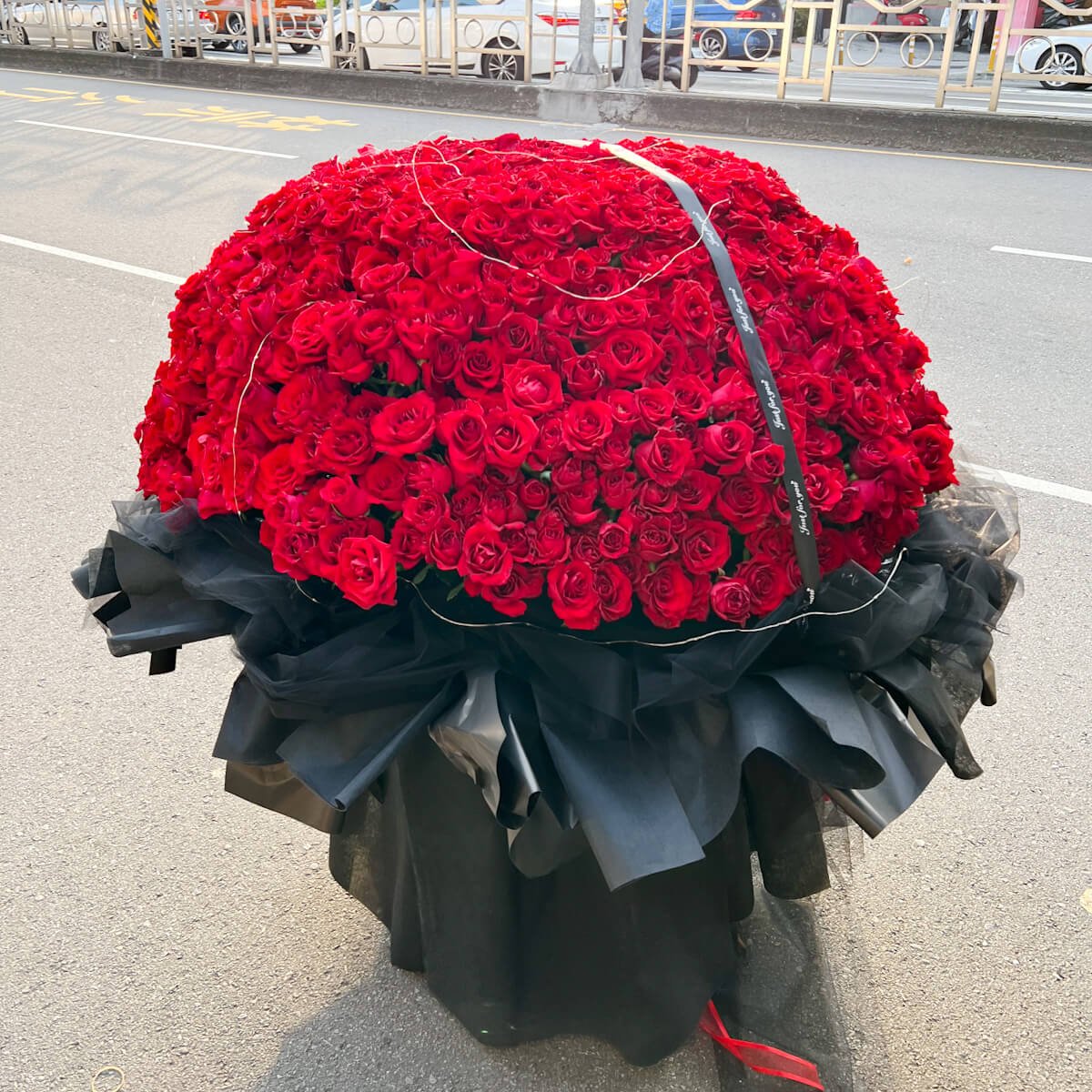 草莓花束 | Alice Flower Shop 愛麗絲工作花坊｜台中鮮花永生乾燥花店